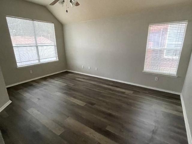 Master Bedroom For Rent!_July is free