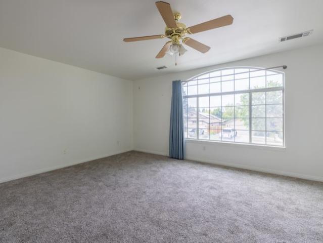 Master Bedroom for Rent Rosedale Area