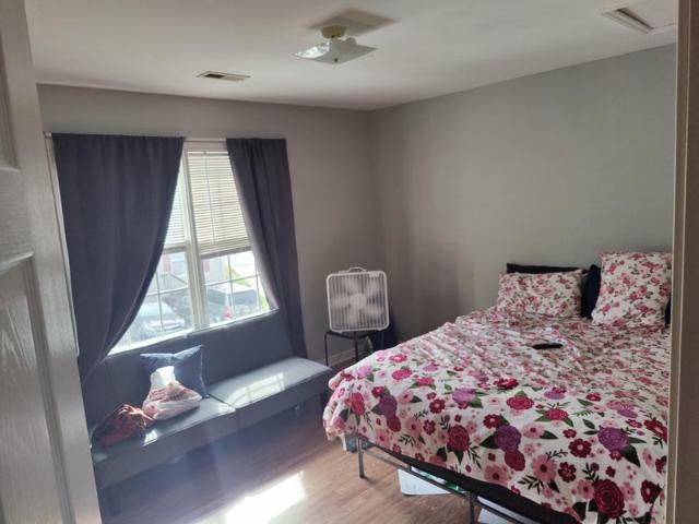 Master Bedroom Fully Furnished Available