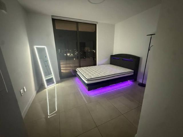 Master Bedroom, Private Bathroom, DOWNTOWN Miami