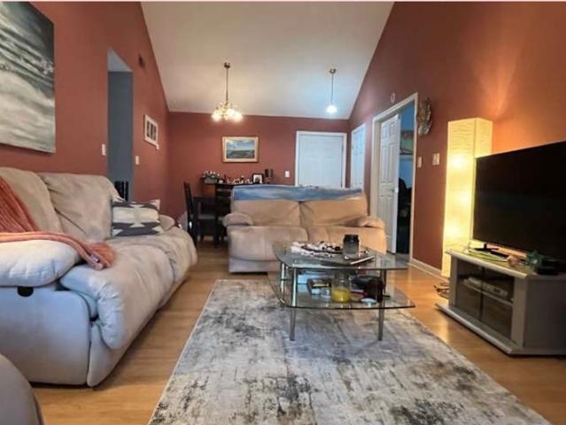 Master bedroom suite for rent