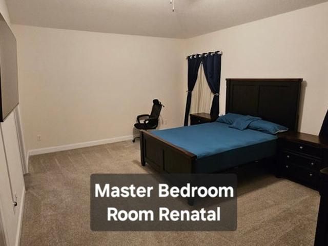 Master Bedroom Suite in 3BB HomeQuiet Neighborhood