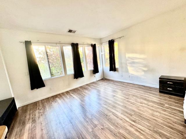 Master Suite for Rent in Evergreen – 500sqft