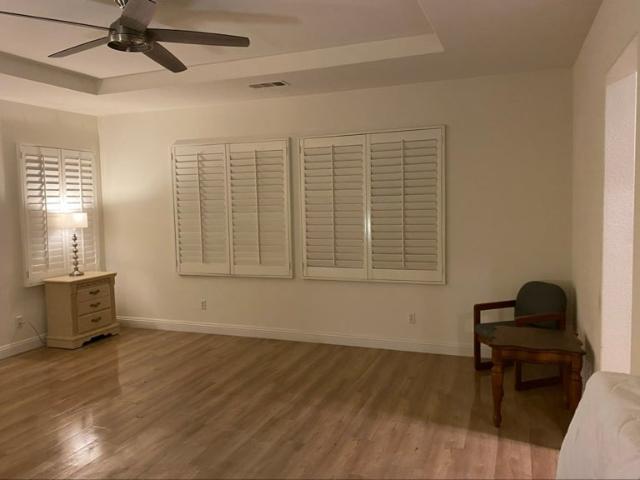 Master suite studio wirh huge private bathroom fo