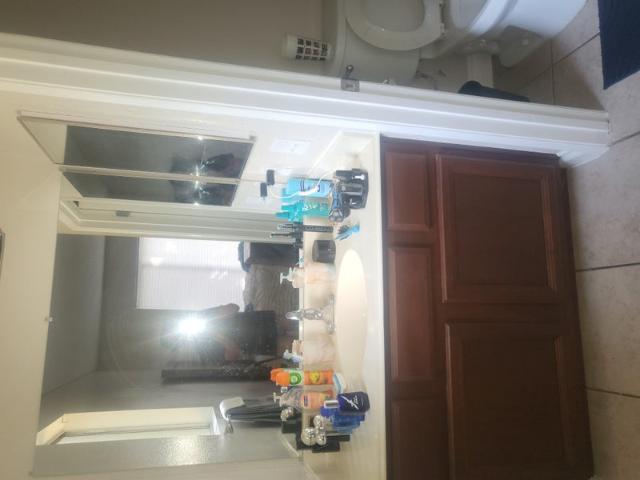 Master suite with bathroom in shadowridge