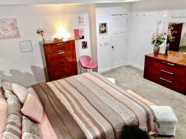 Master private bathwalk_in closetfully furnished w