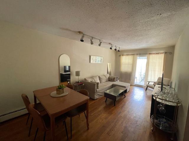 Master Room Available with half bathroom