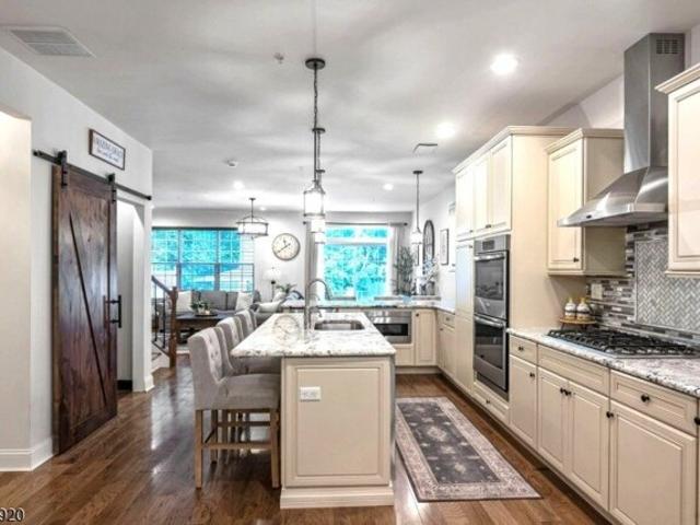 Masterson Ct, Waldwick, Condo For Sale
