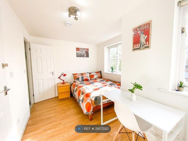 Masthouse, London E14, 6 bed terraced house to rent, £5,300 pcm | PrimeLocation
