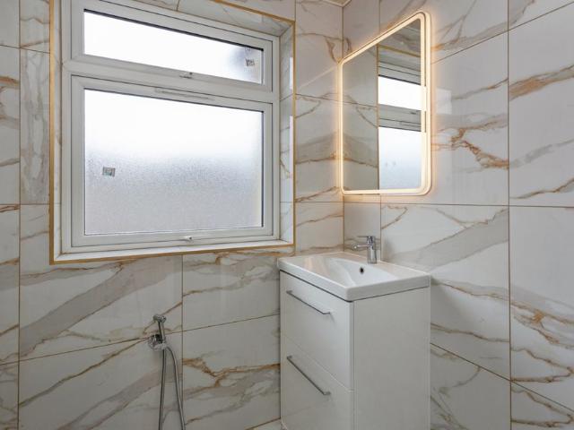 Masefield Avenue, Southall, UB1 2NE