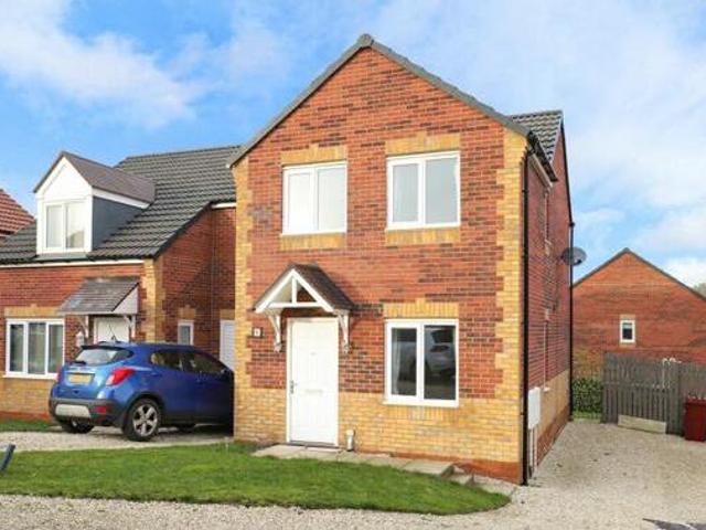 Masefield Place, Holmewood, 3 Bedroom Semi detached