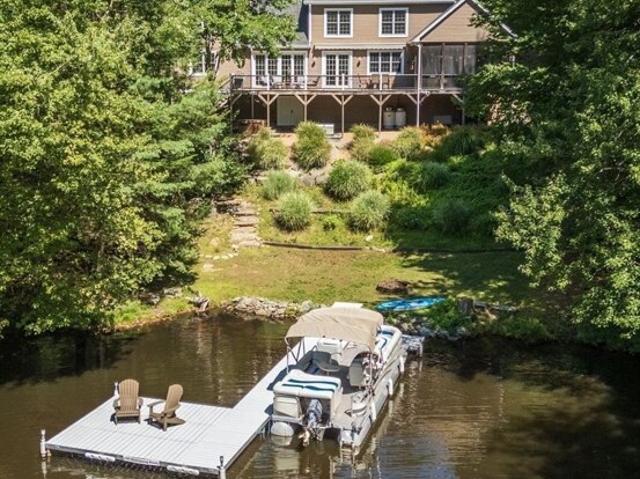 Mashapaug Rd, Holland, Home For Sale