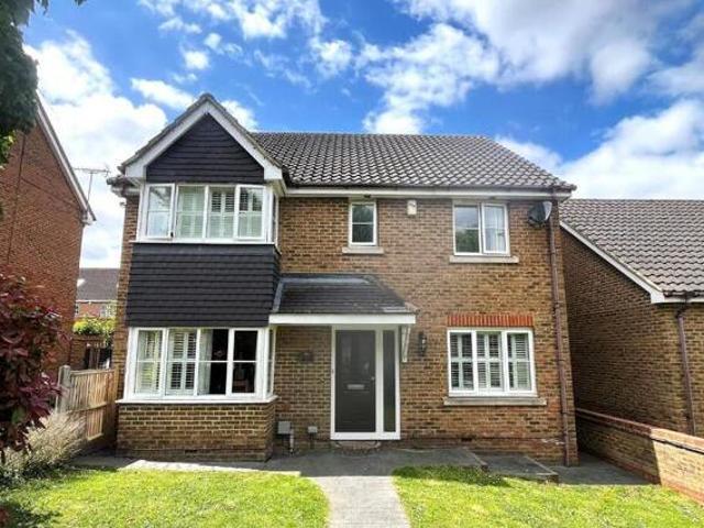 Mason Way, Wainscott, 4 Bedroom Detached