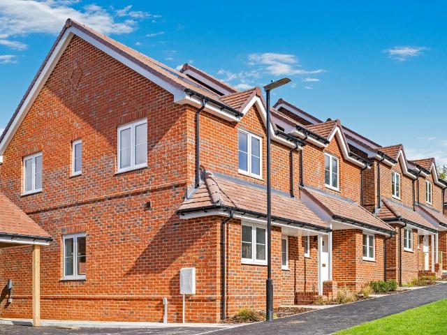 Mason Close, St. Leonards On Sea, East Sussex TN37, 3 bed end terrace house to rent, £1,710 pcm | PrimeLocation