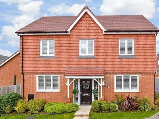 Mason Lane, Rochester, 4 Bedroom Detached