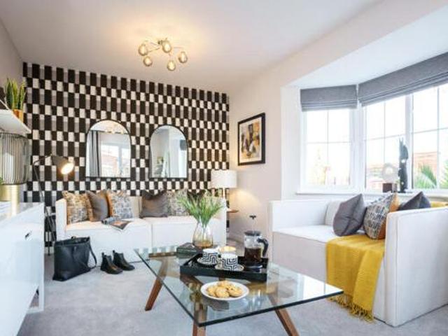 Mason Road. Bedford, Bedfordshire, 3 Bedroom Semi detached