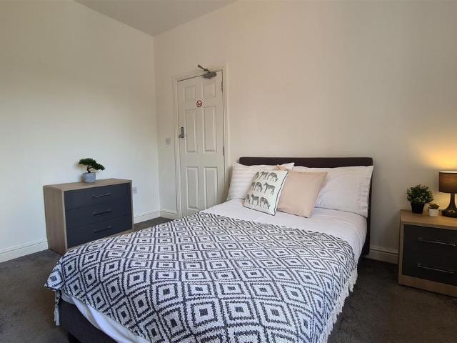 Mason Road, Birmingham B24, Room to rent, £600 pcm | PrimeLocation