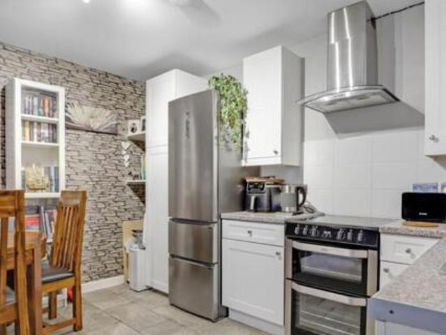 Mason´s Ave, Croydon, 2 Bedroom Flat