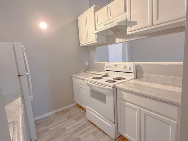 Mason School Apartments 1 Bedroom Apartment for Rent at 1012 S 24th St, Omaha, NE 68108 Columbus Park