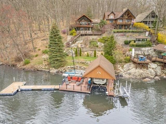 Mason St, Jefferson Township, Home For Sale