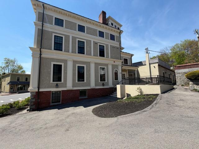 Masonic Lodge Newly Renovated Premium Apartments