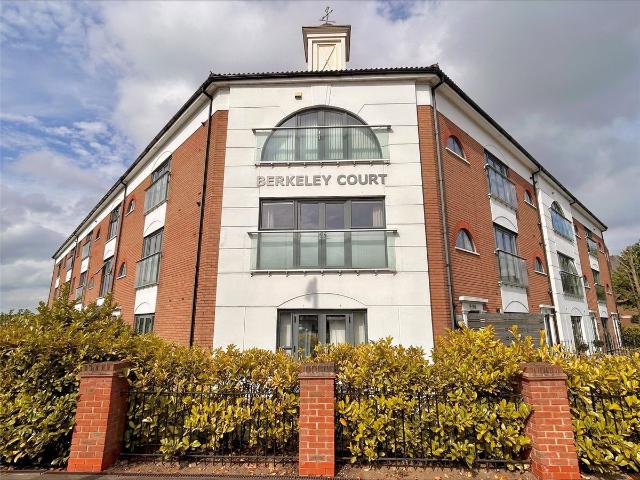 Masons Hill, Bromley BR2, 1 bed flat to rent, £1,400 pcm | PrimeLocation