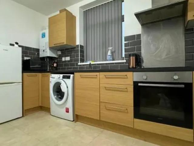 Masovia Craft Bakery, Clock Square, West Bromwich, B70 9LW, United Kingdom | 1 bed apartment for rent #143098923 | Rentberry