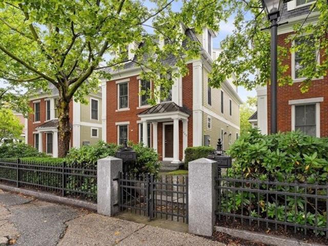 Massachusetts Ave Unit,arlington, Condo For Sale