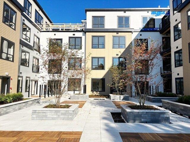 Massachusetts Ave Unit,arlington, Condo For Sale