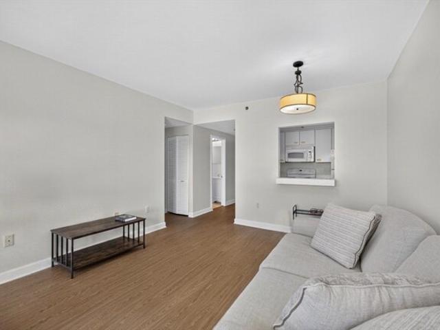 Massachusetts Ave Apt,cambridge, Condo For Sale