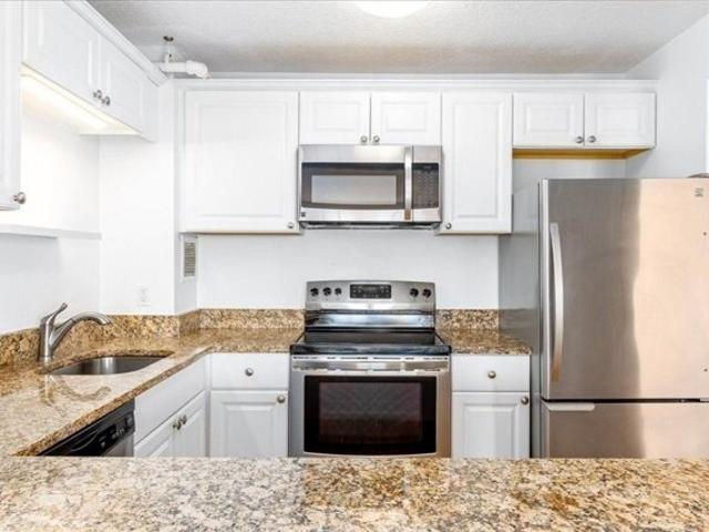 Massachusetts Ave Apt,cambridge, Condo For Sale