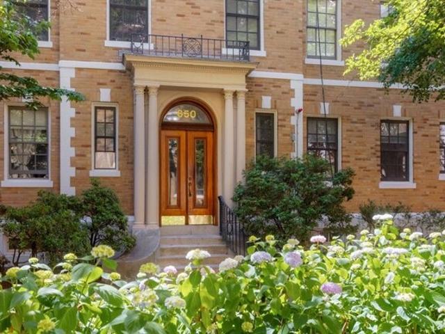Massachusetts Ave Apt,cambridge, Condo For Sale