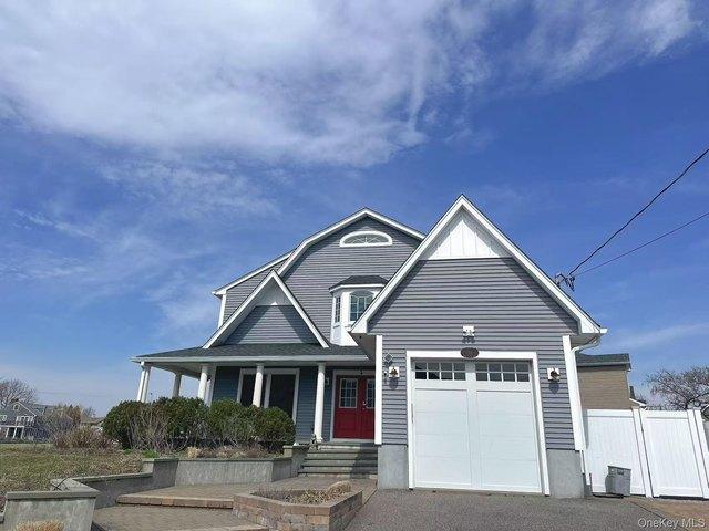 Massapequa, NY 11758
