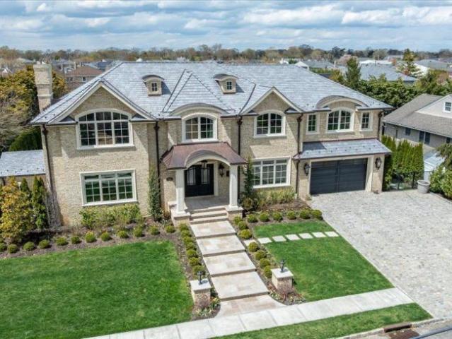 Massapequa Park NY 11762 LS101509819