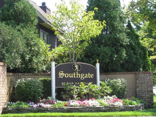 Massapequa Park NY 11762 LS102552505