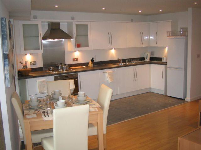MASSHOUSE 2 DOUBLE BEDROOMS WITH. 2 bed apartment to rent £1,000 pcm £231 pw