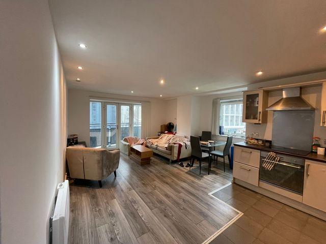 Masshouse Plaza, Birmingham B5, 2 bed flat to rent, £1,200 pcm | PrimeLocation