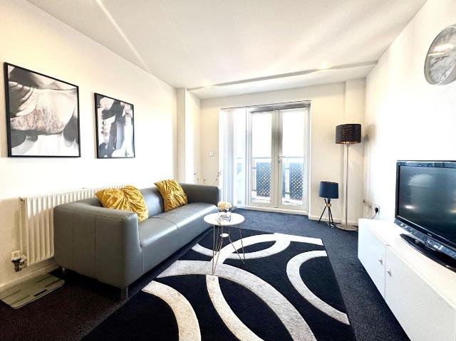 Masshouse Plaza Hive, Birmingham B5, 1 bed flat to rent, £1,000 pcm | PrimeLocation