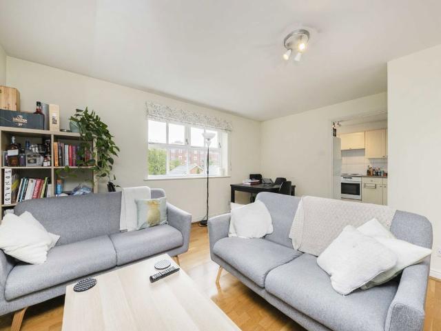 Massingberd Way, Tooting SW17, 2 bed flat to rent, £2,200 pcm | PrimeLocation