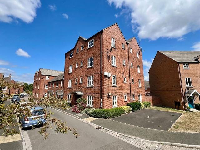 Massingham Park, Taunton TA2, 2 bed flat to rent, £1,100 pcm | PrimeLocation