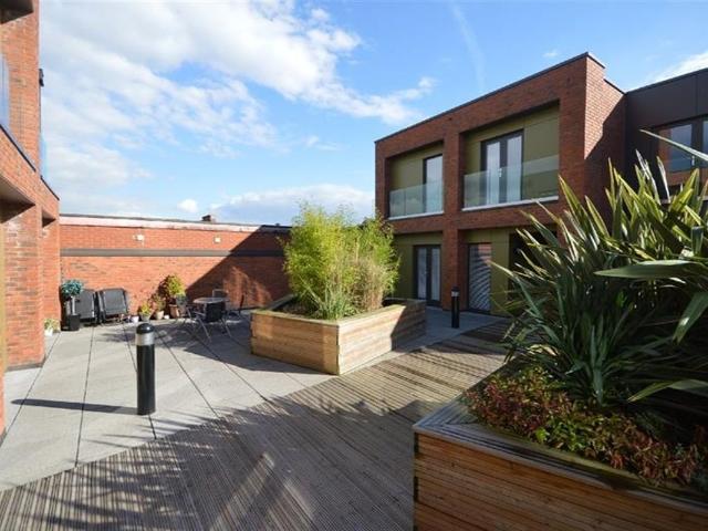 Massie Street, Cheadle SK8, 2 bed flat to rent, £1,150 pcm | PrimeLocation