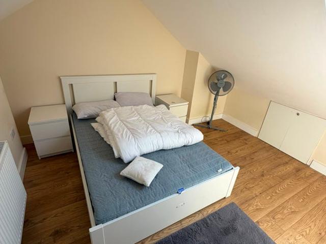 Massive Studio Flat to Rent in Greenford UB6