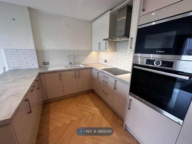 Masson Place, Manchester M4, 2 bed flat to rent, £1,450 pcm | PrimeLocation