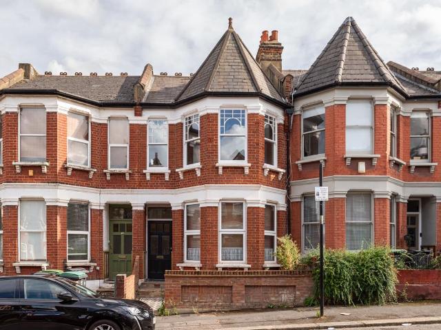 Mattison Road, London N4, 2 bed flat to rent, £2,750 pcm | PrimeLocation