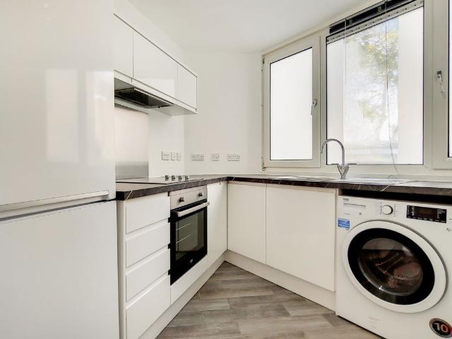 Mattock Lane, Ealing W5, 1 bed flat to rent, £1,650 pcm | PrimeLocation