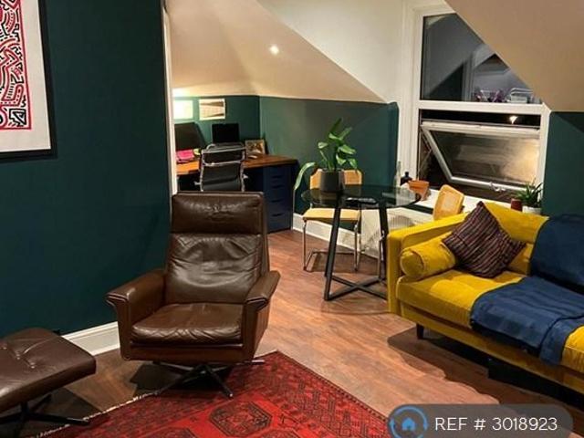 Mattock Lane, London, W13 1 bed flat to rent £1,850 pcm £427 pw