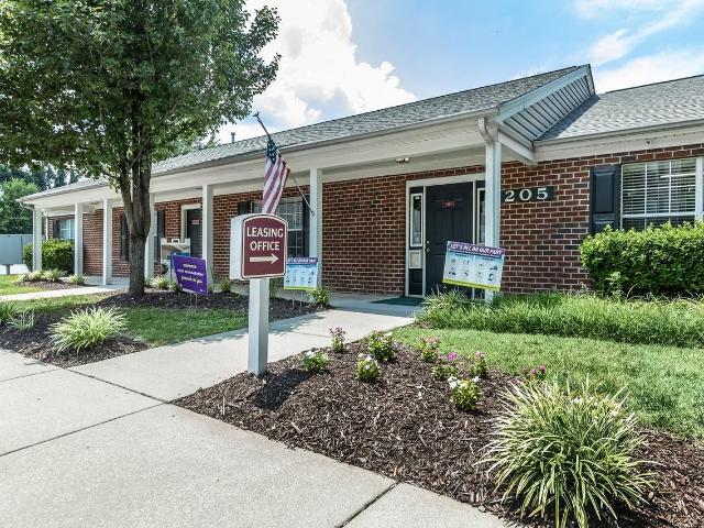 Mattox Landing Apartments 2 Bedroom Apartment for Rent at 205 Archer Ave, Colonial Heights, VA 23834