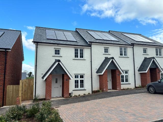 Matford, Exeter EX2, 3 bed end terrace house to rent, £1,450 pcm | PrimeLocation