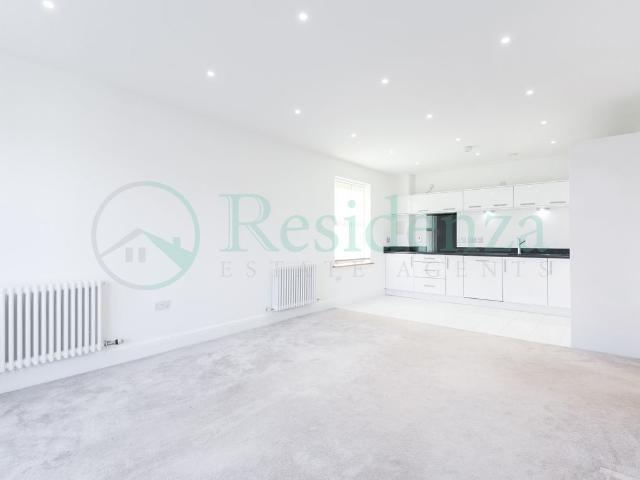 Matha Court, Marian Gardens, Bromley BR1, 2 bed flat to rent, £2,300 pcm | PrimeLocation