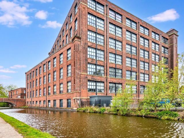 Mather Lane, Mather House Mather Lane WN7, 2 bed flat to rent, £995 pcm | PrimeLocation
